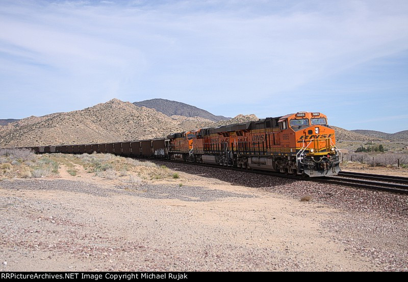 BNSF 6885